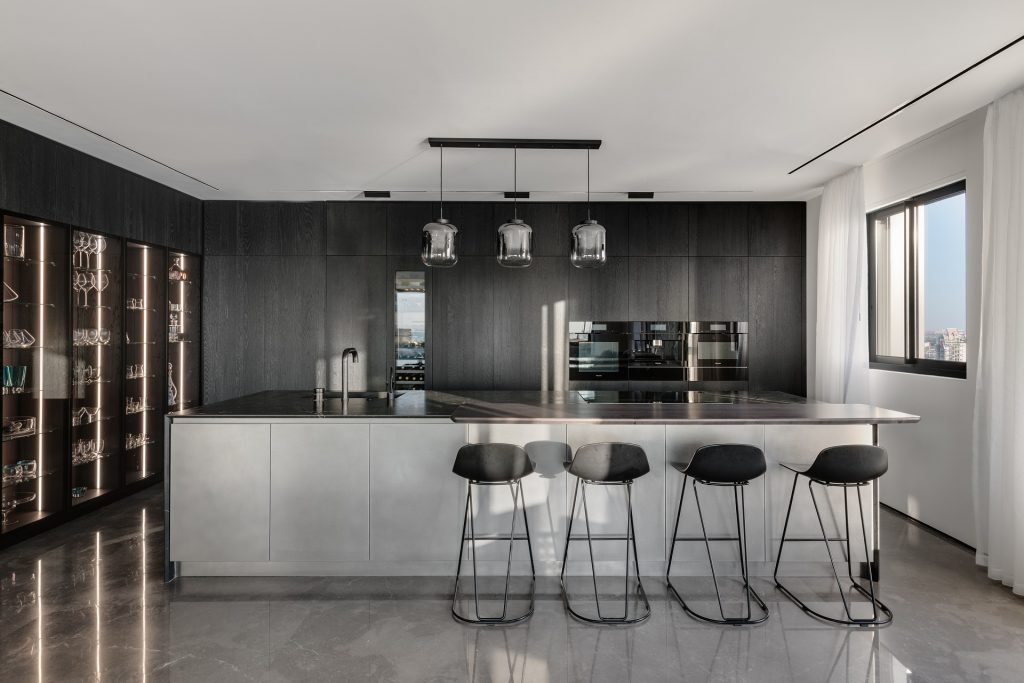 מטבח כחול רויאל פרופיל במה - Semel Kitchens